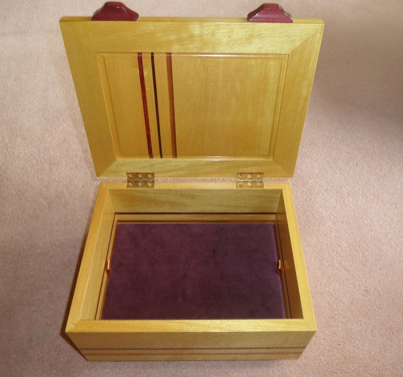 Yellowheart Keepsake Box from Sharon Dever – Brusso Hardware